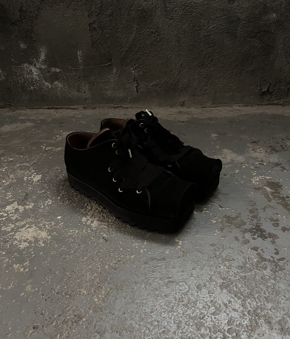 Kids Love Gaite The Old Curiosity Hog Toe Creeper | Grailed