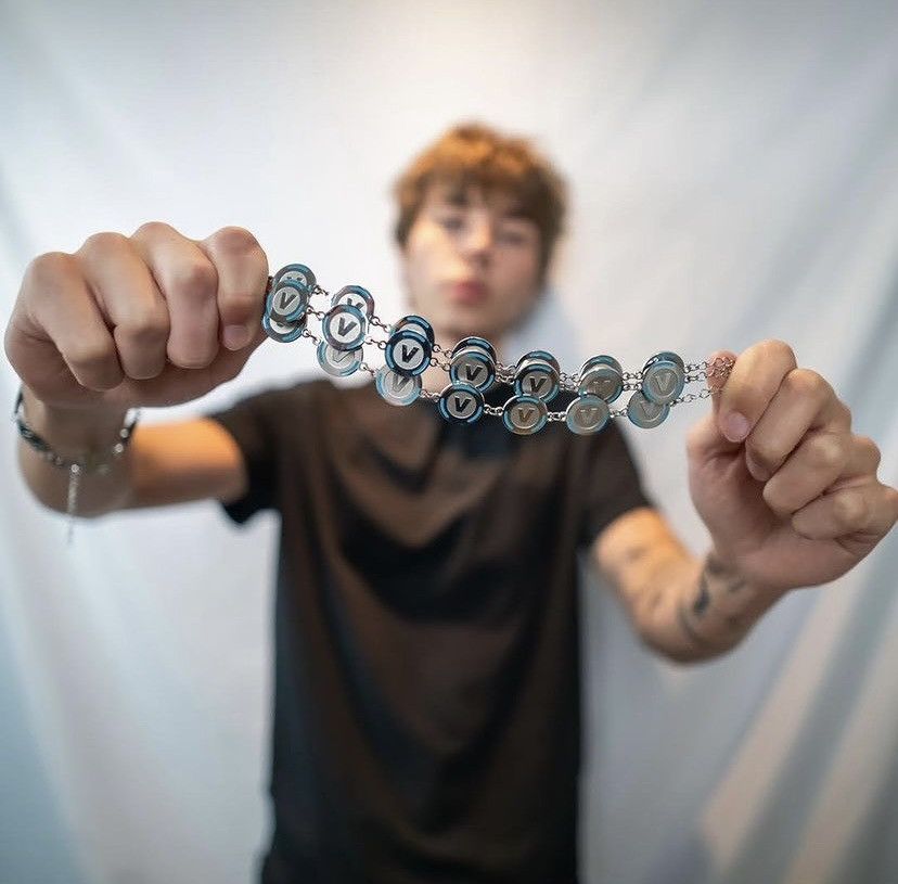 Jewelry × Made In Usa × Streetwear 2024 EPIC FORTNITE V-BUCKS BRACELET ...