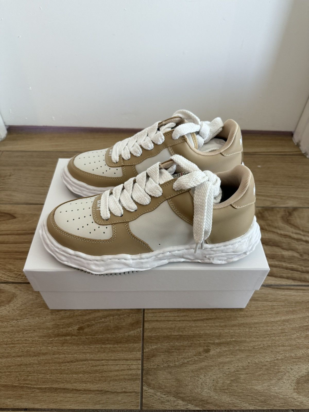 Maison MIHARA YASUHIRO Maison Mihara Yasuhiro Wayne Low OG Sole Leather ...