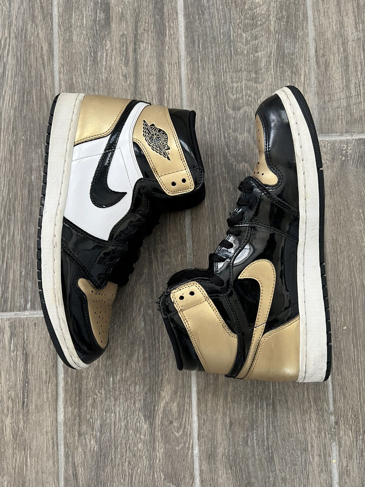Nike Jordan retro 1 “Gold Toe” | Grailed