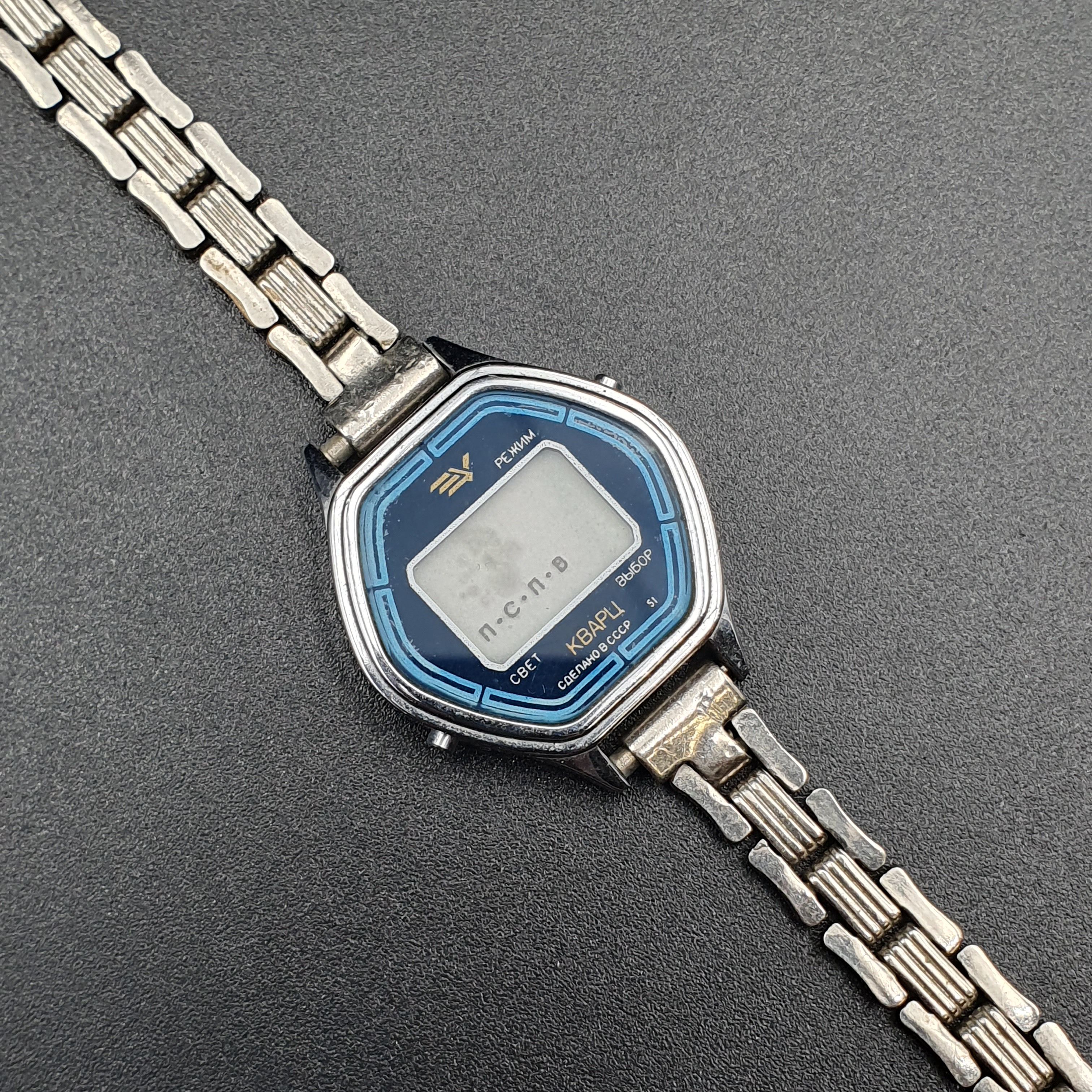 Cccp × Vintage × Watch 1983 retro ELEKTRONIKA 5 watch USSR made | Grailed