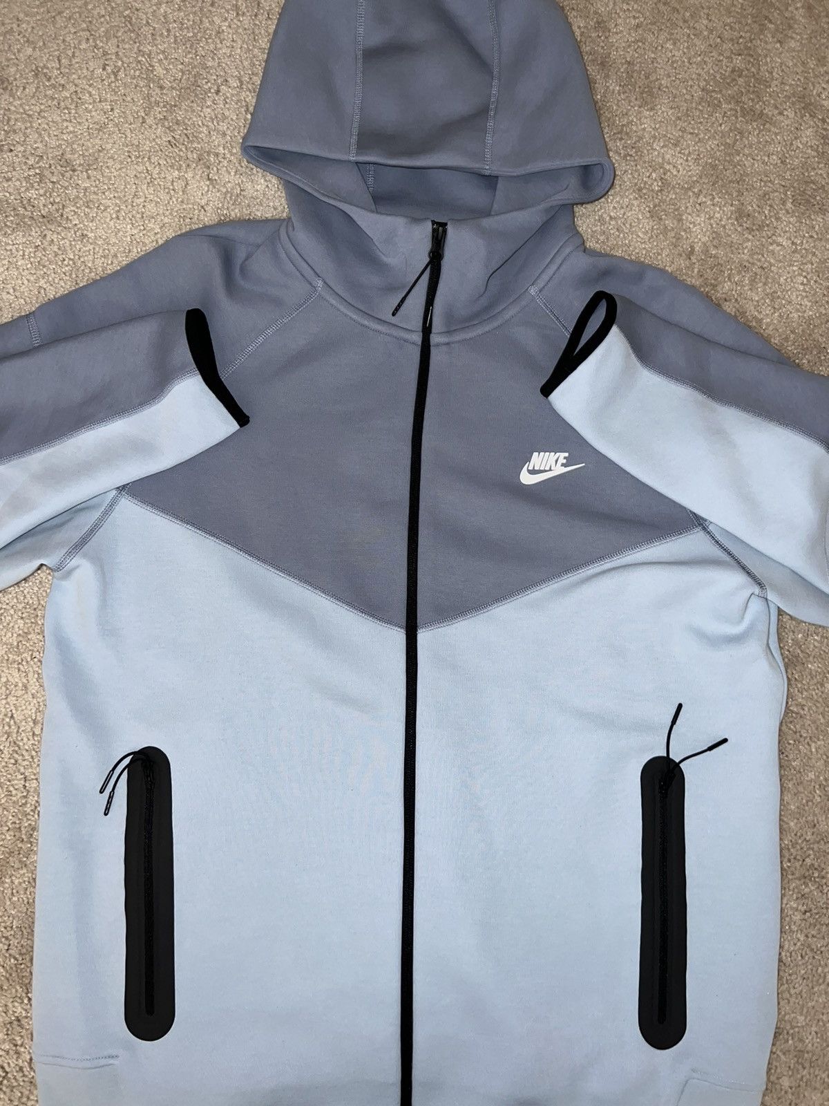 Nike Nike Tech Fleece Blue/Grey Large *New* | Grailed
