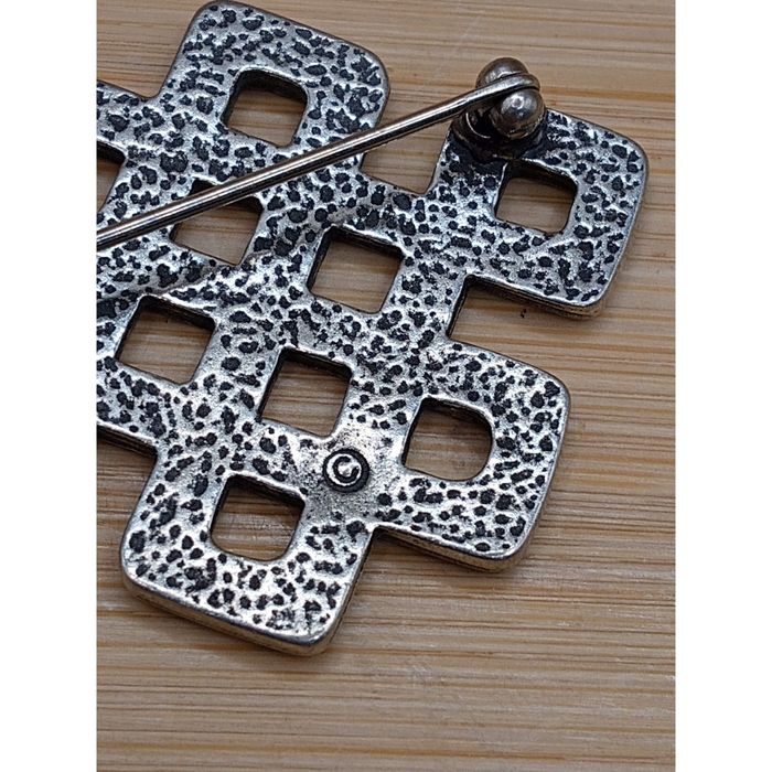 Vintage Vintage Silver Tone Celtic Interlocking Knots Continuous Pin