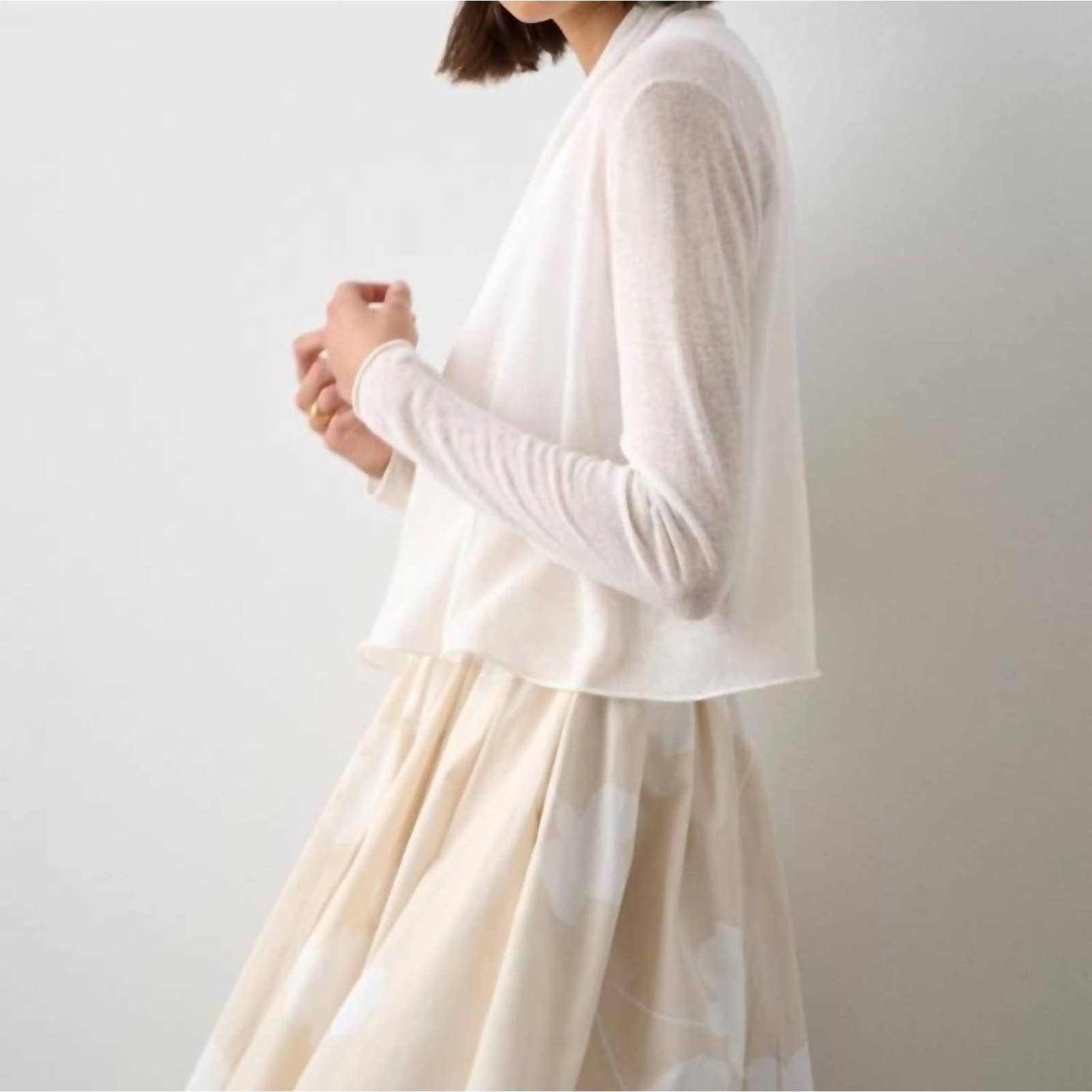White & Warren WHITE + WARREN Shrunken Trapeze Cardigan In White Linen ...