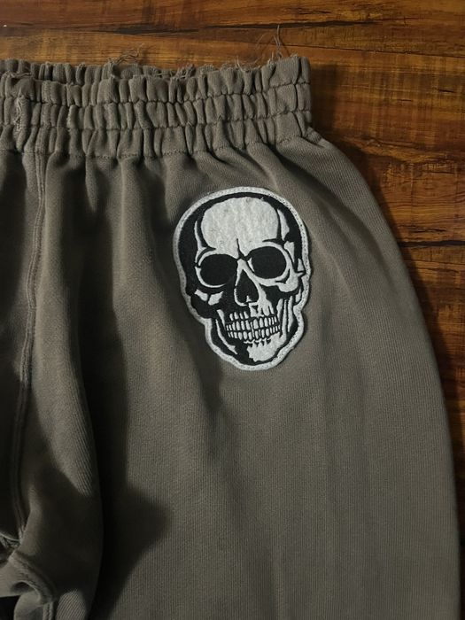 Number (N)ine Number Nine Skull sweatpants | Grailed