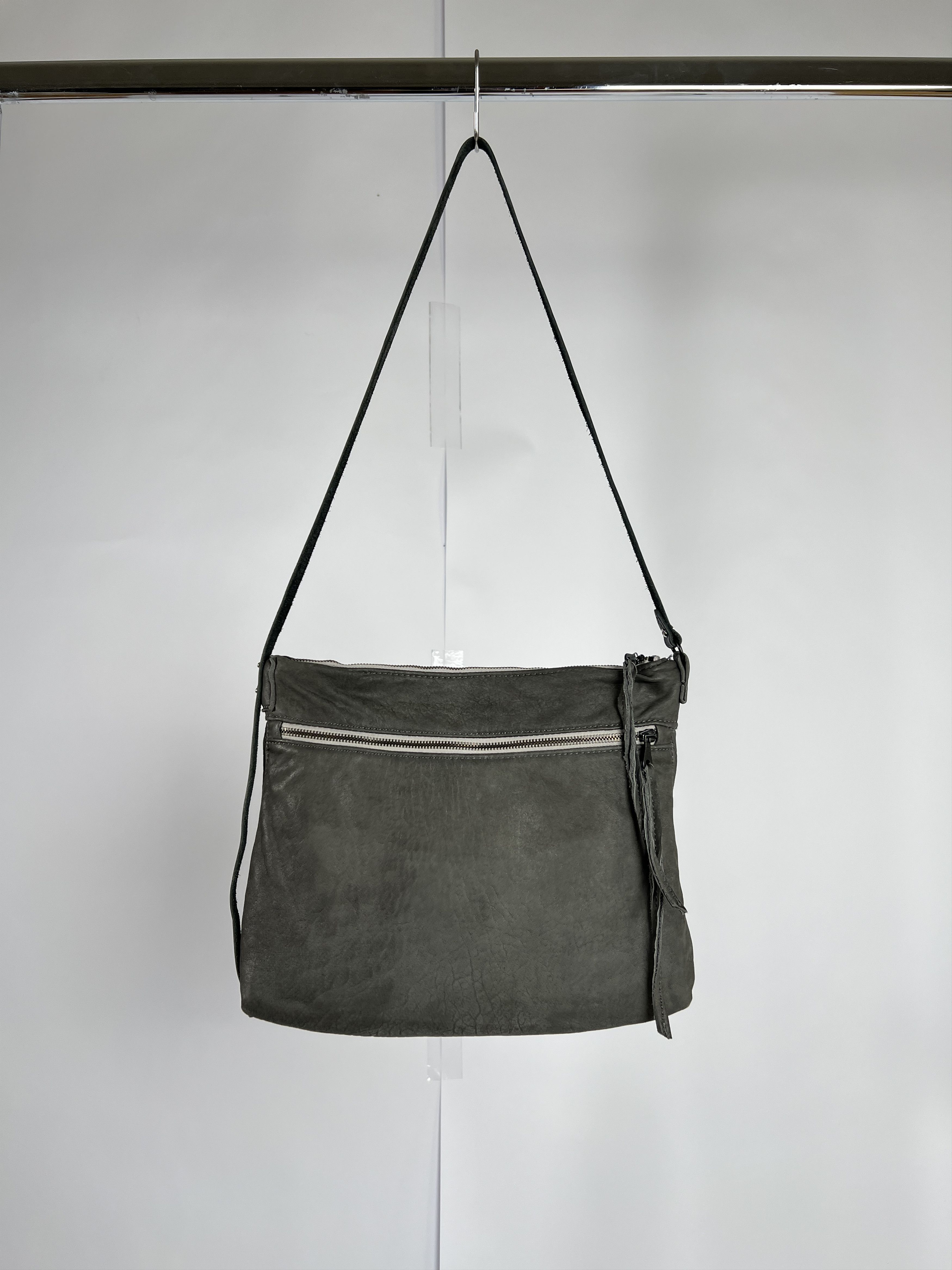 Individual Designer DREVANA SOFT FROGGY LEAHTER BAG | Grailed