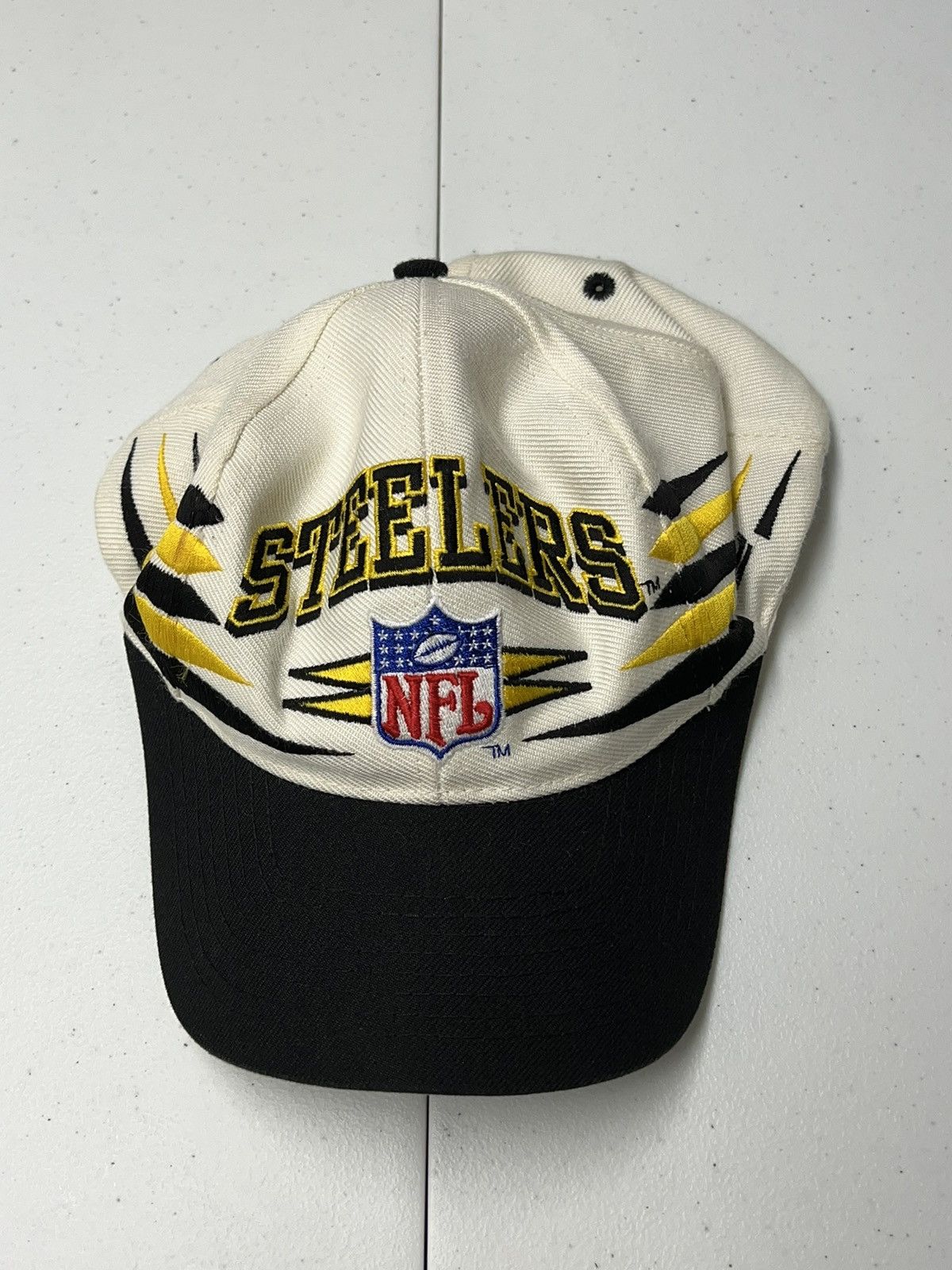 Logo Athletic × NFL × Vintage Vintage Logo Athletics Pittsburgh ...