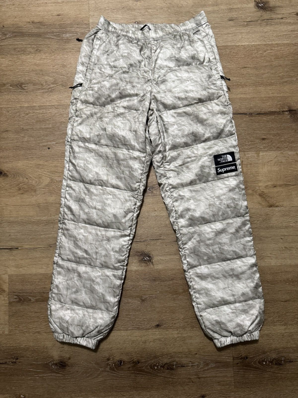 Supreme × The North Face Supreme The North Face Paper Print Nuptse Pant ...