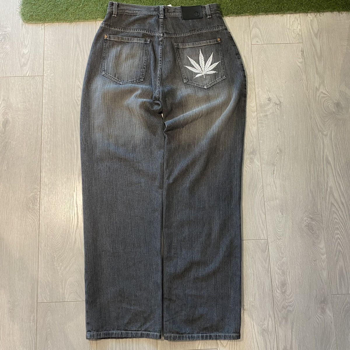 Vintage Y2K WEED LEAF embroidered baggy jeans hip hop rap Dope Boyz ...