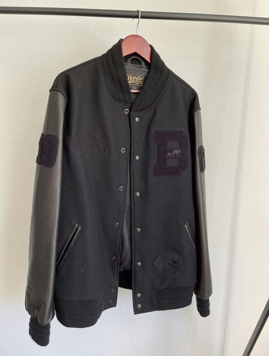 The Brooklyn Circus The Brooklyn Circus TRIPLE BLACK RESISTANCE Varsity ...