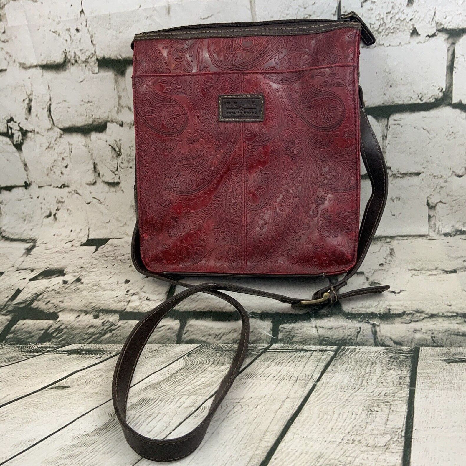 Vintage Relic Red Paisley Vegan Leather Handbag Crossbody Embossed ...