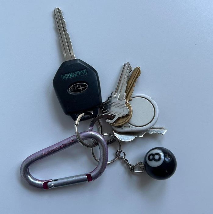 Vintage Y2K 2000s 8 ball keyring keychain | Grailed