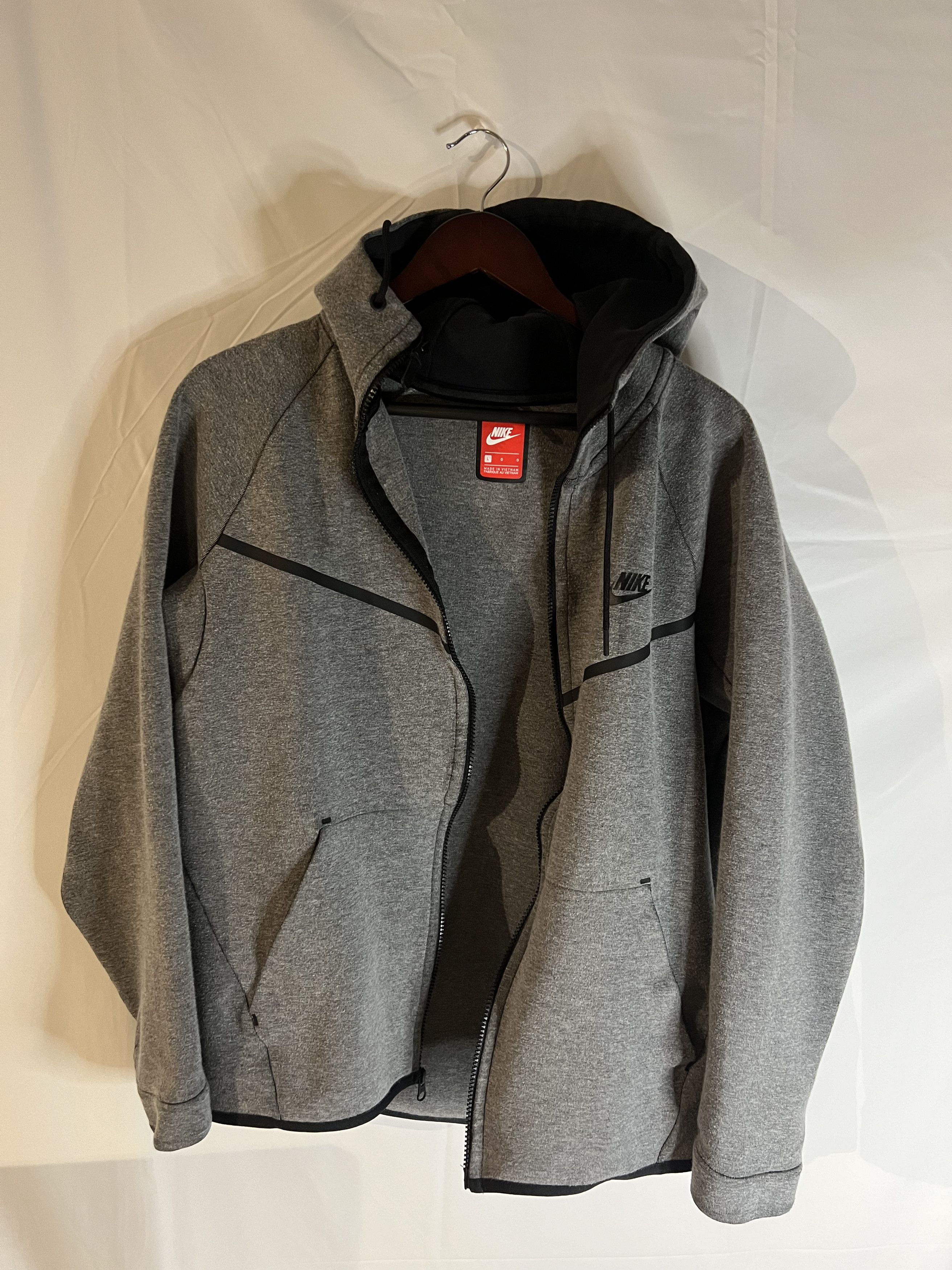 Nike Grey/Gray Nike Tech Fleece | Grailed