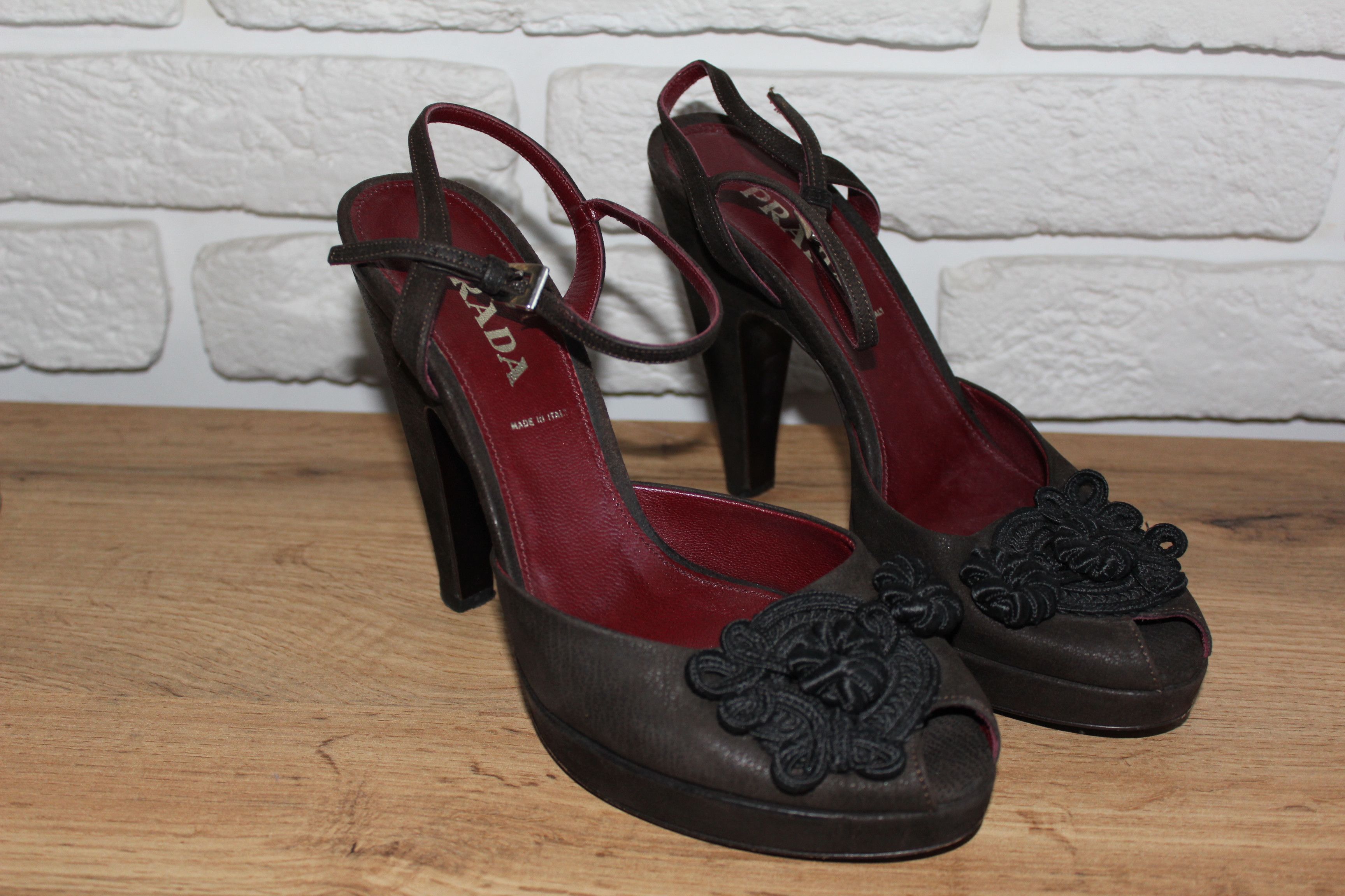 Prada PRADA 100% Authentic Leather Italian Shoes Heels | Grailed