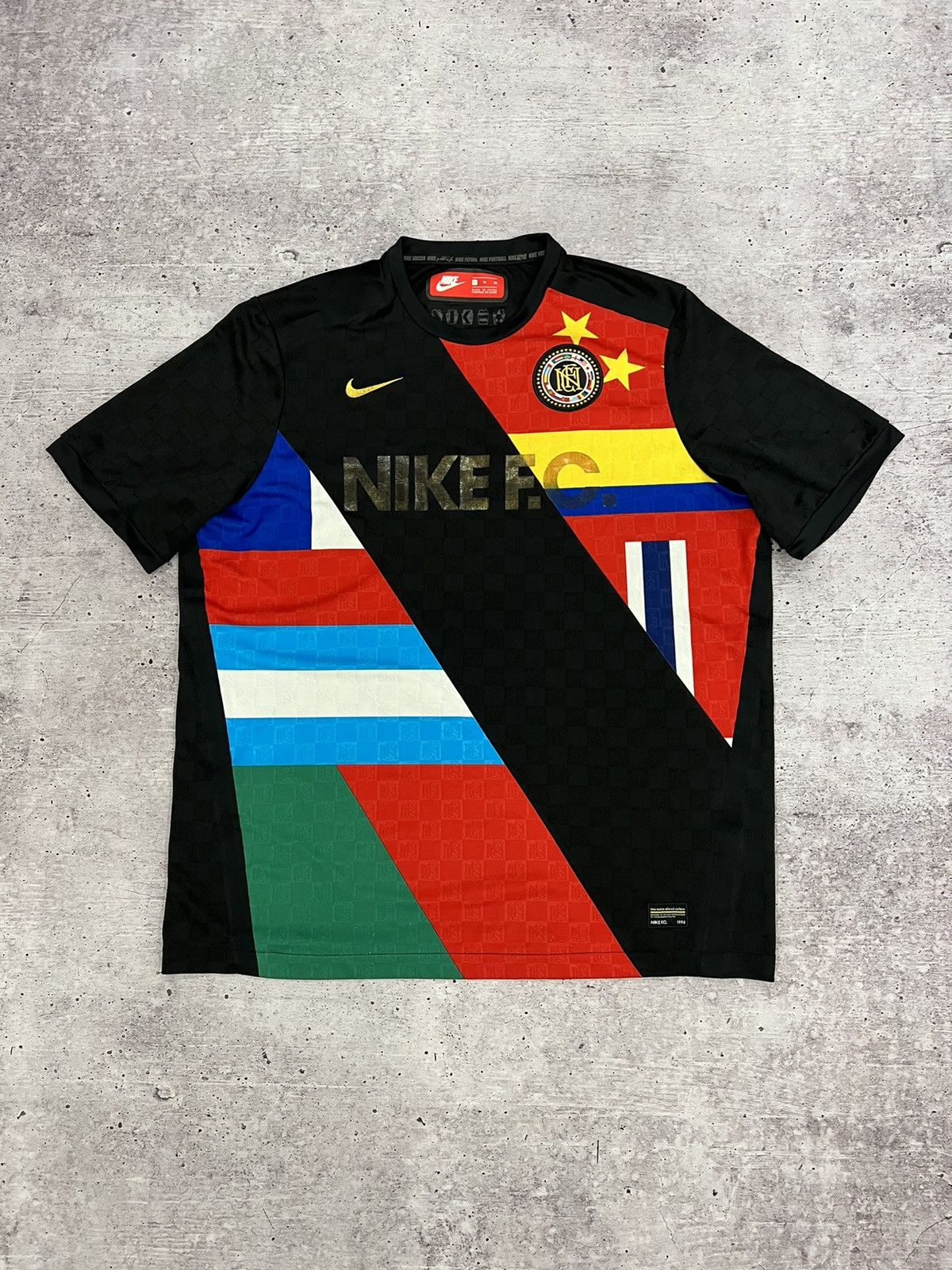 Nike ⚫️🔴 Nike F.C Soccer 2018 World Cup Training Jersey | Grailed