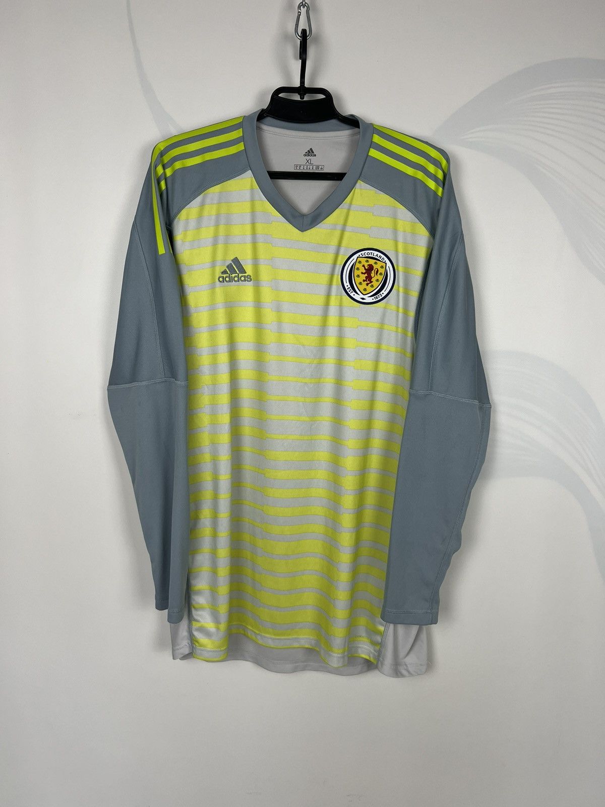 Adidas Adidas Scotland 2018-2019 Goalkeeper Football Jersey Sz XL | Grailed