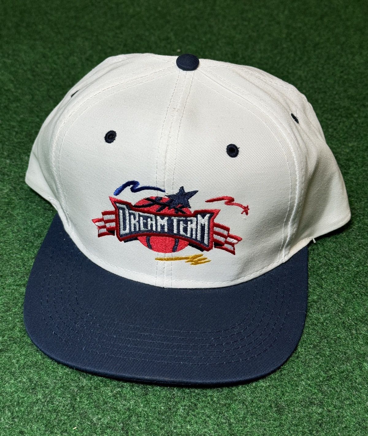 Logo 7 × Vintage Vintage 90s Dream Team USA Olympics Basketball ...