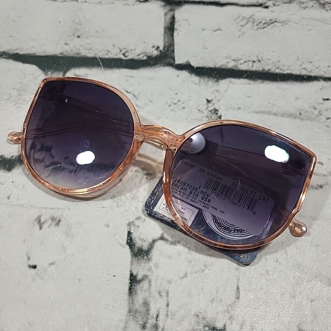 Foster Grant Foster Grant Sunglasses Sun Luv Dream Big Cat-Eye Shades ...