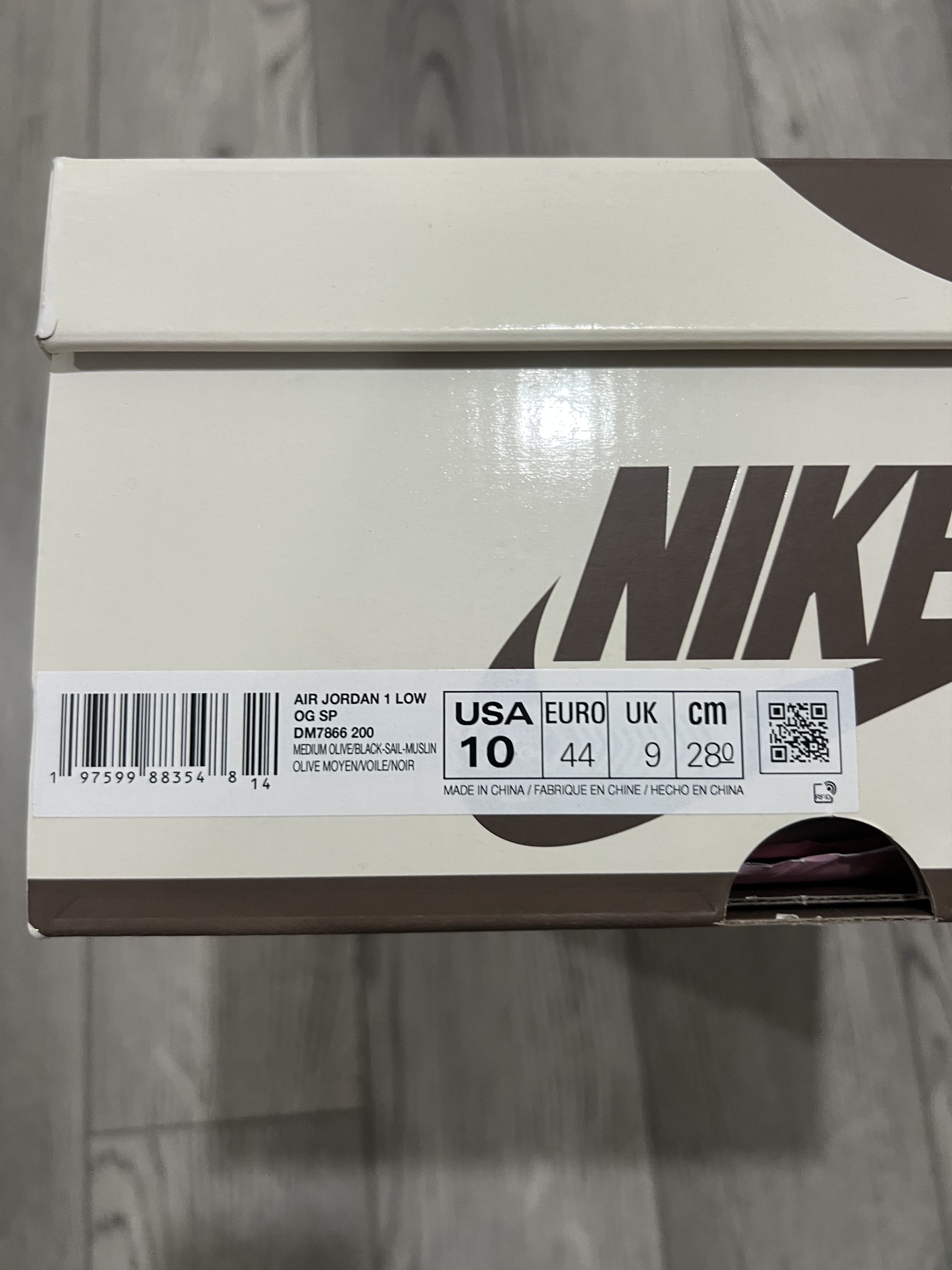 Jordan Brand × Travis Scott Travis Scott x Air Jordan 1 Retro Low OG SP ...