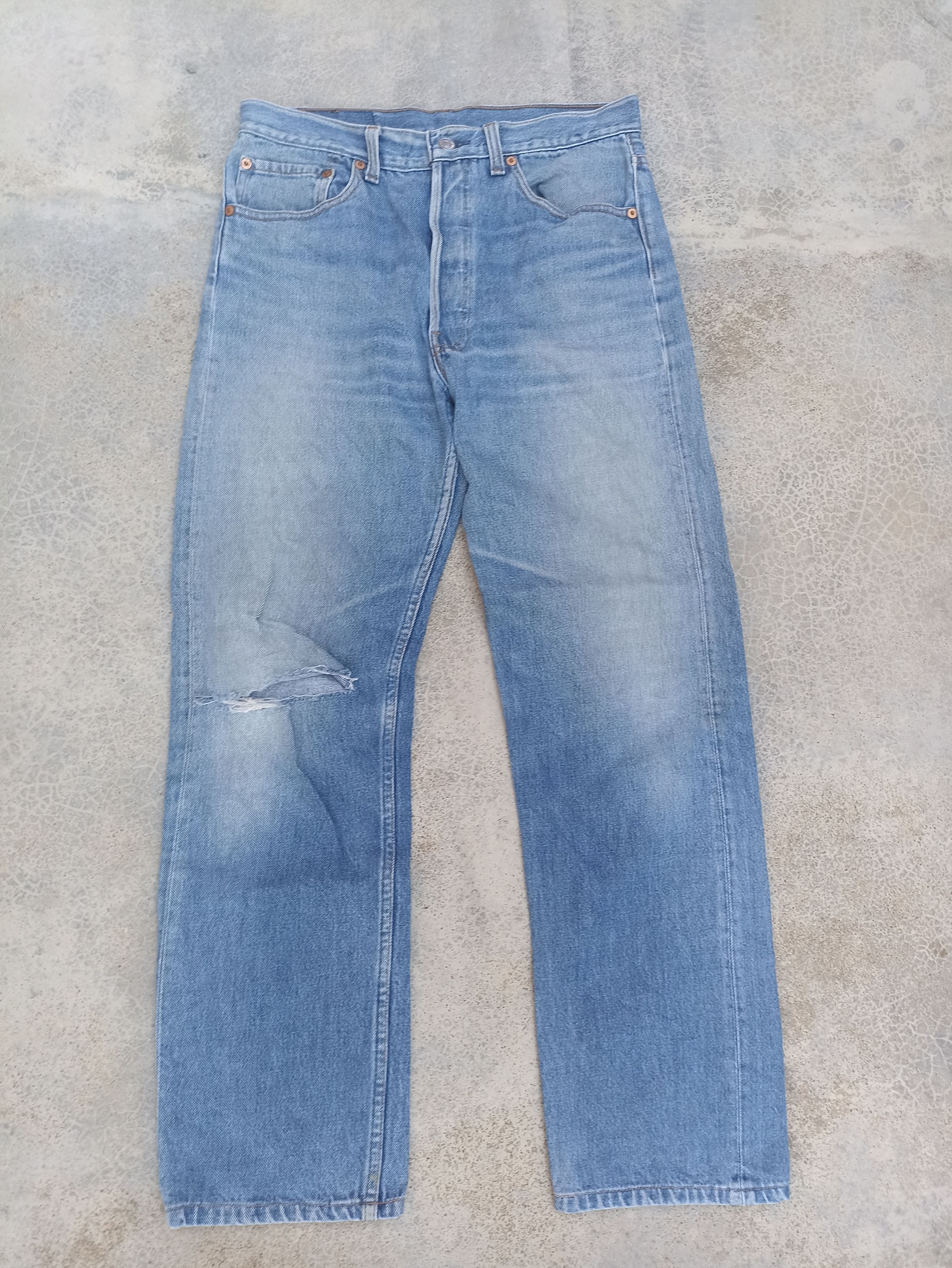 Levi's Vtg 90s Vintage Levis 501 jeans made in Usa faded distressed | Grailed