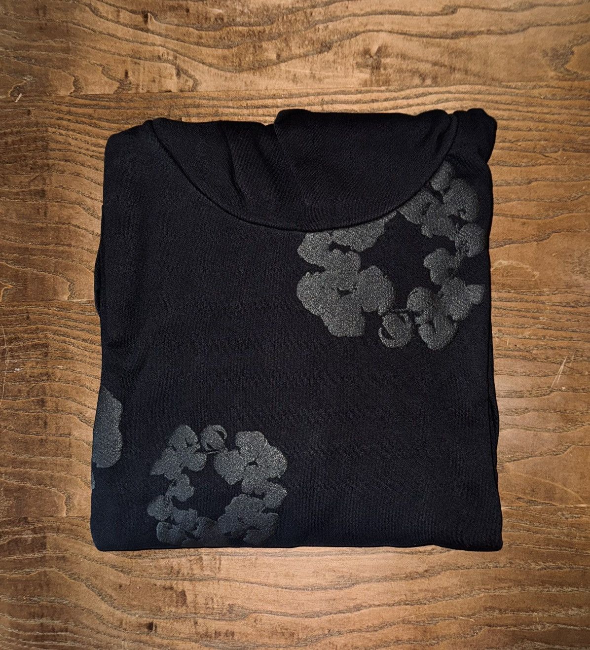 DENIM TEARS Denim Tears Monochrome Cotton Wreath Sweatshirt | Grailed