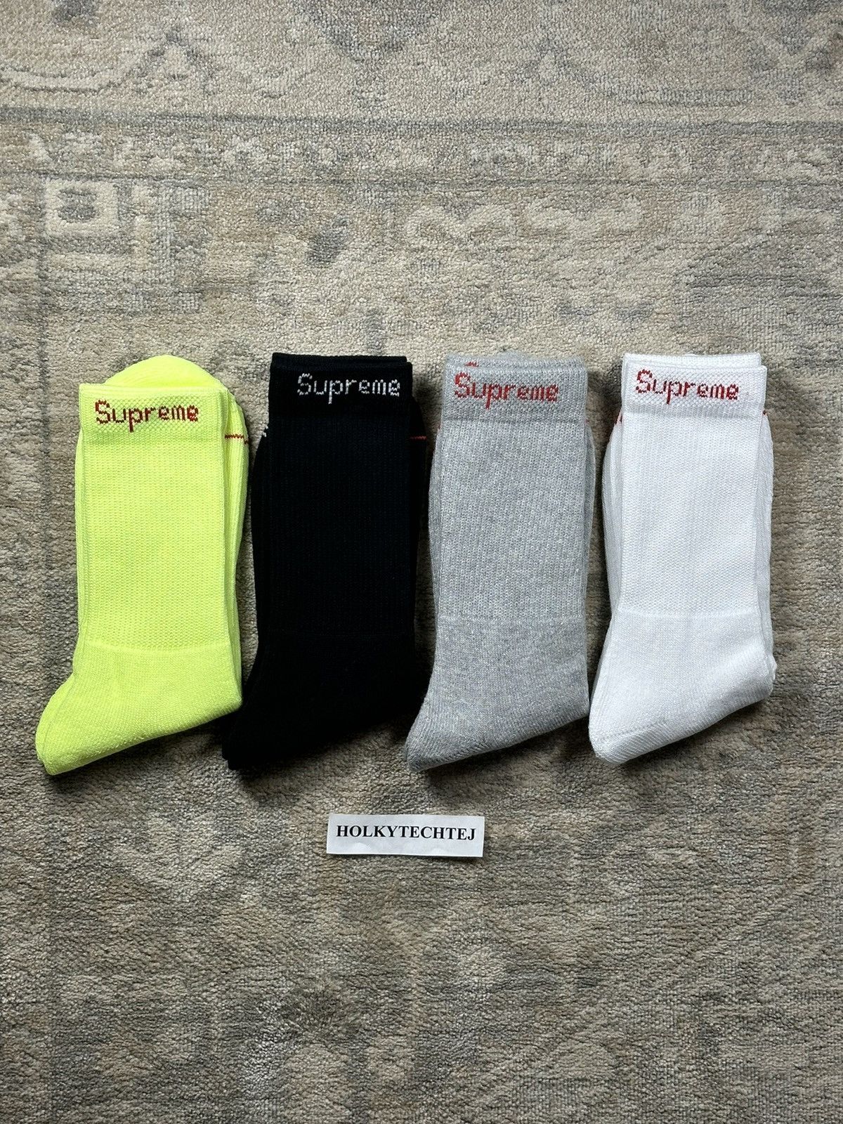 Supreme Supreme Hanes Socks - 4x Pairs | Grailed