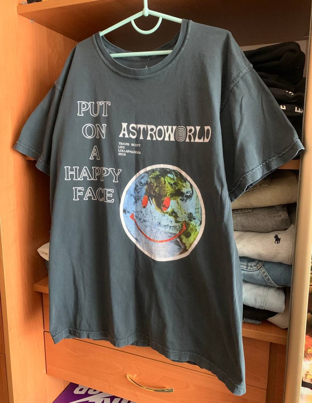 Travis Scott RARE Travis Scott Lollapalooza 2018 Astroworld Merch | Grailed