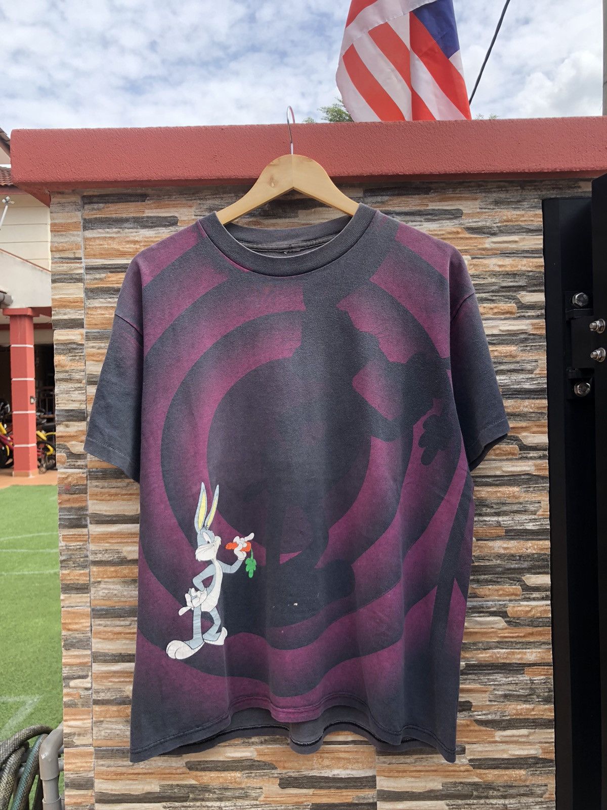 Vintage Vintage AOP Bullseye Bug Bunny | Grailed