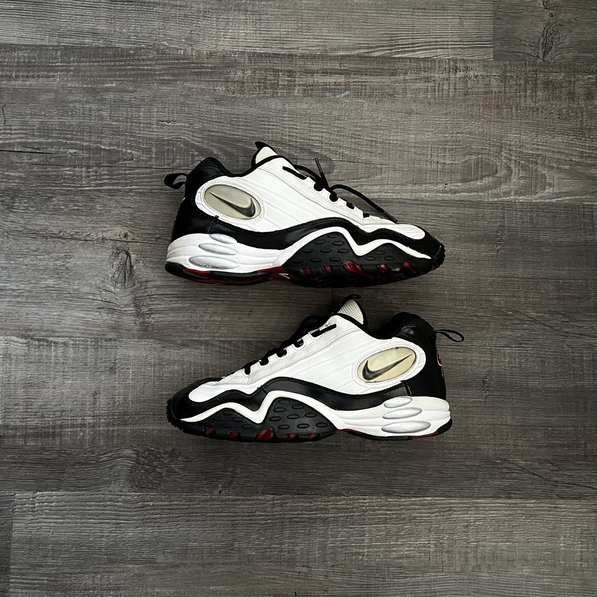 Nike × Vintage NIKE • Diamond Thief "White/Black" (12M) | Grailed