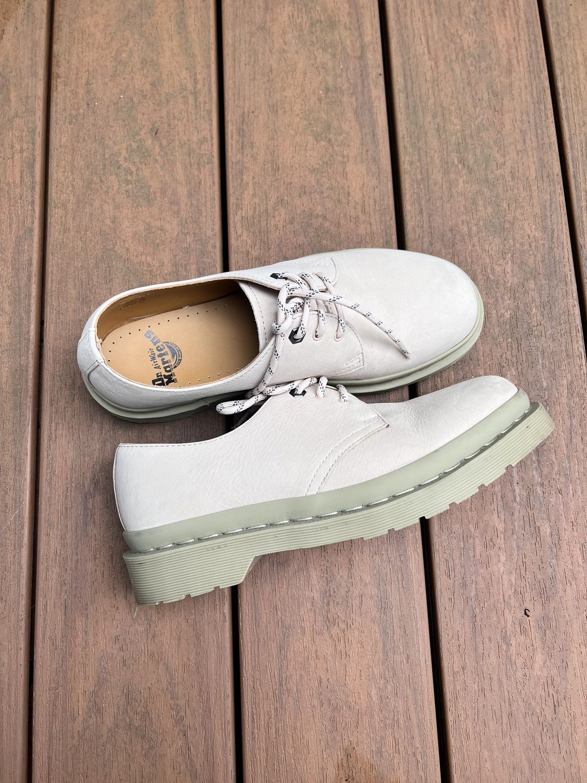 Dr. Martens × Vintage Beige 1461 MONO MILLED NUBUCK LEATHER OXFORD ...