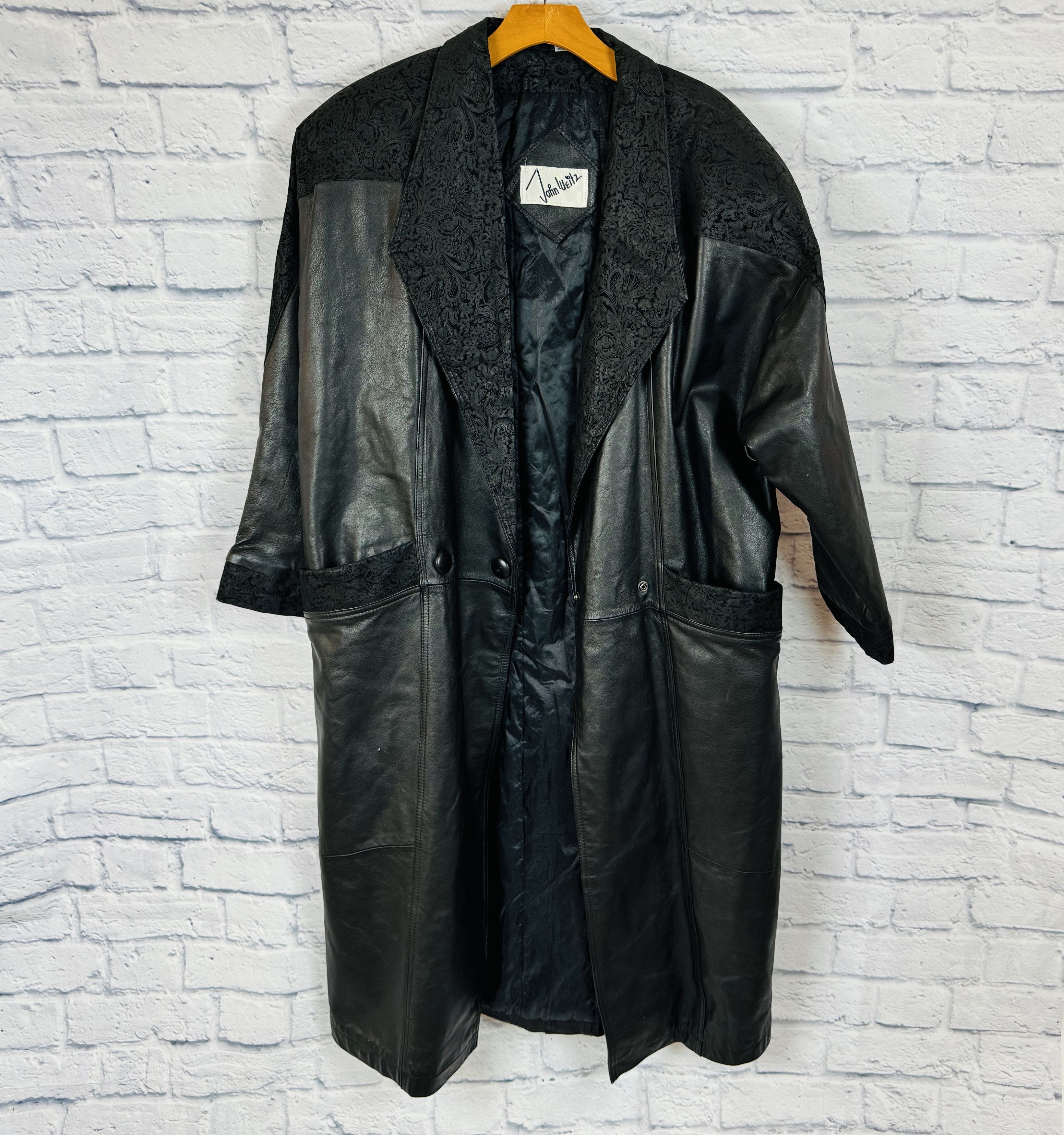 John Weitz 80s John Weitz Matrix black leather Floor Length Medium ...