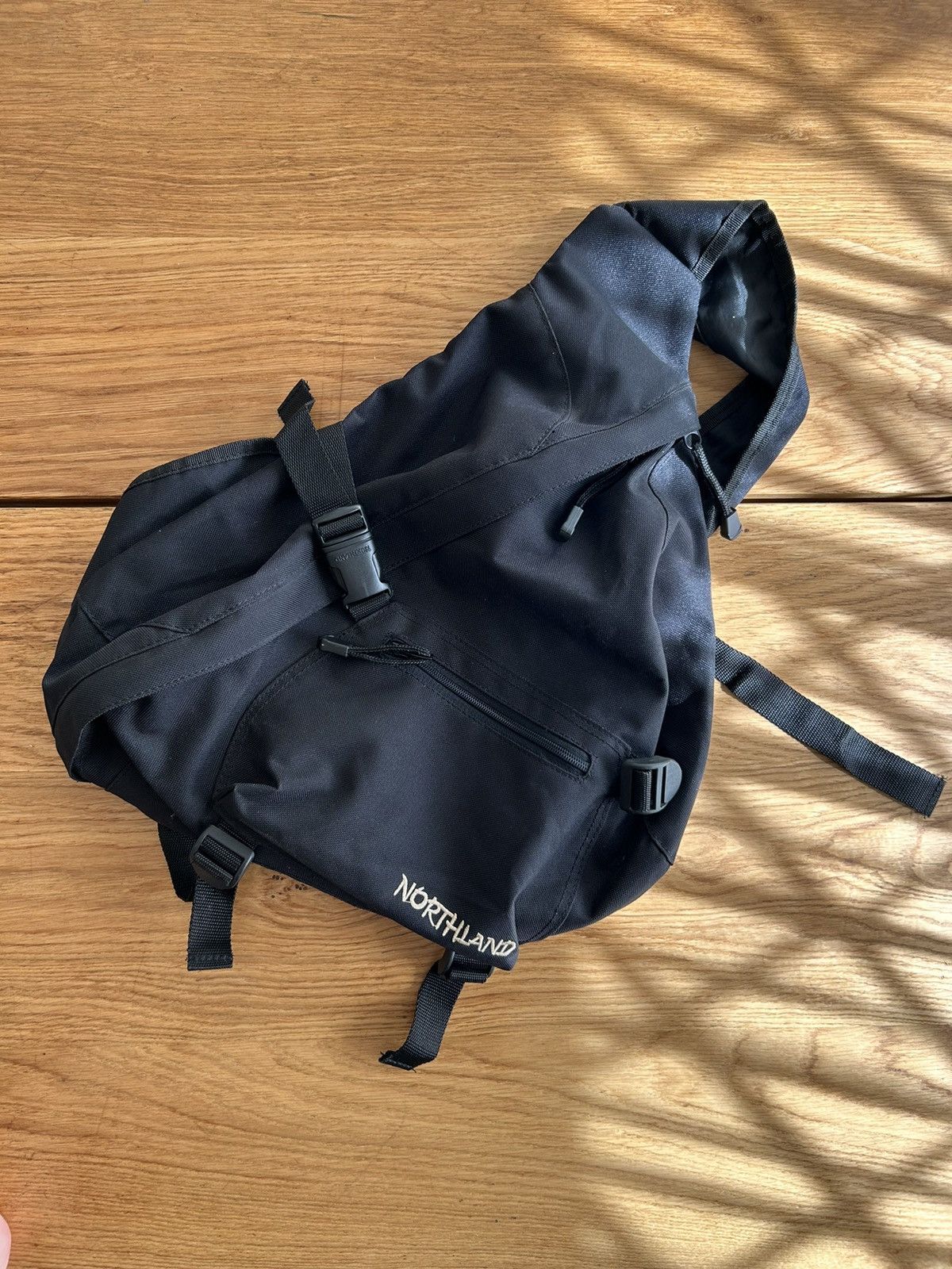 Vintage Vintage NORTHLAND Crossbody Sling Bag Backpack Tactical Y2k ...