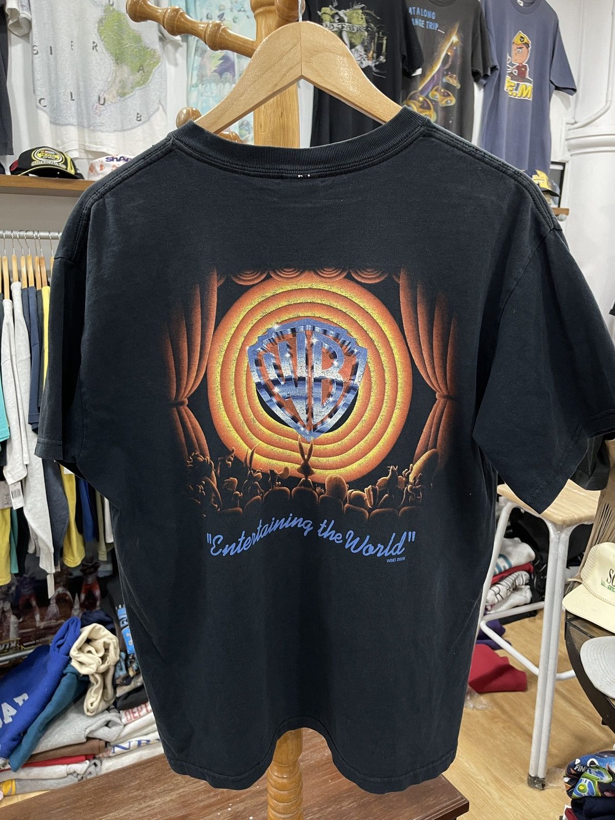 Anvil × Vintage × Warner Bros Vintage Warner Bros Entertainment The Wu ...