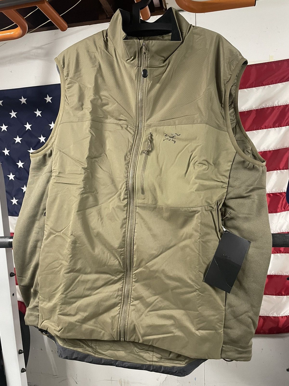 Arc'Teryx Arc’teryx LEAF Atom Vest XL Crocodile, gray and Black Gen 2 ...