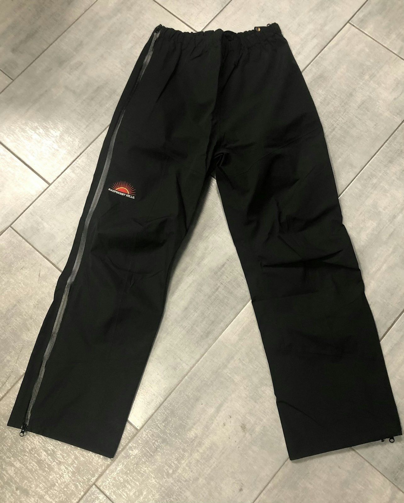 Japanese Brand × Vintage GV Gallery X Raspberry Hills Black Ski Pants ...