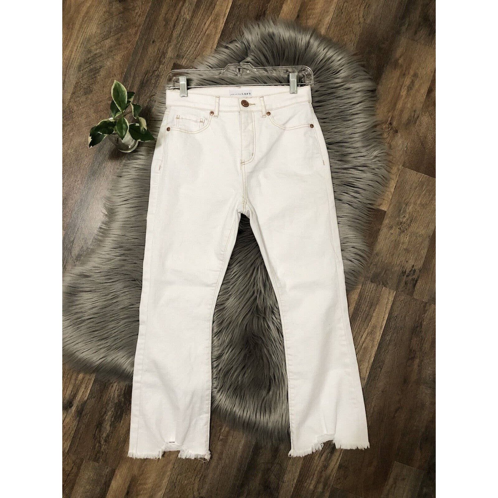Loft LOFT Size 2 White Frayed Hem High Waist Flare Crop Jeans | Grailed