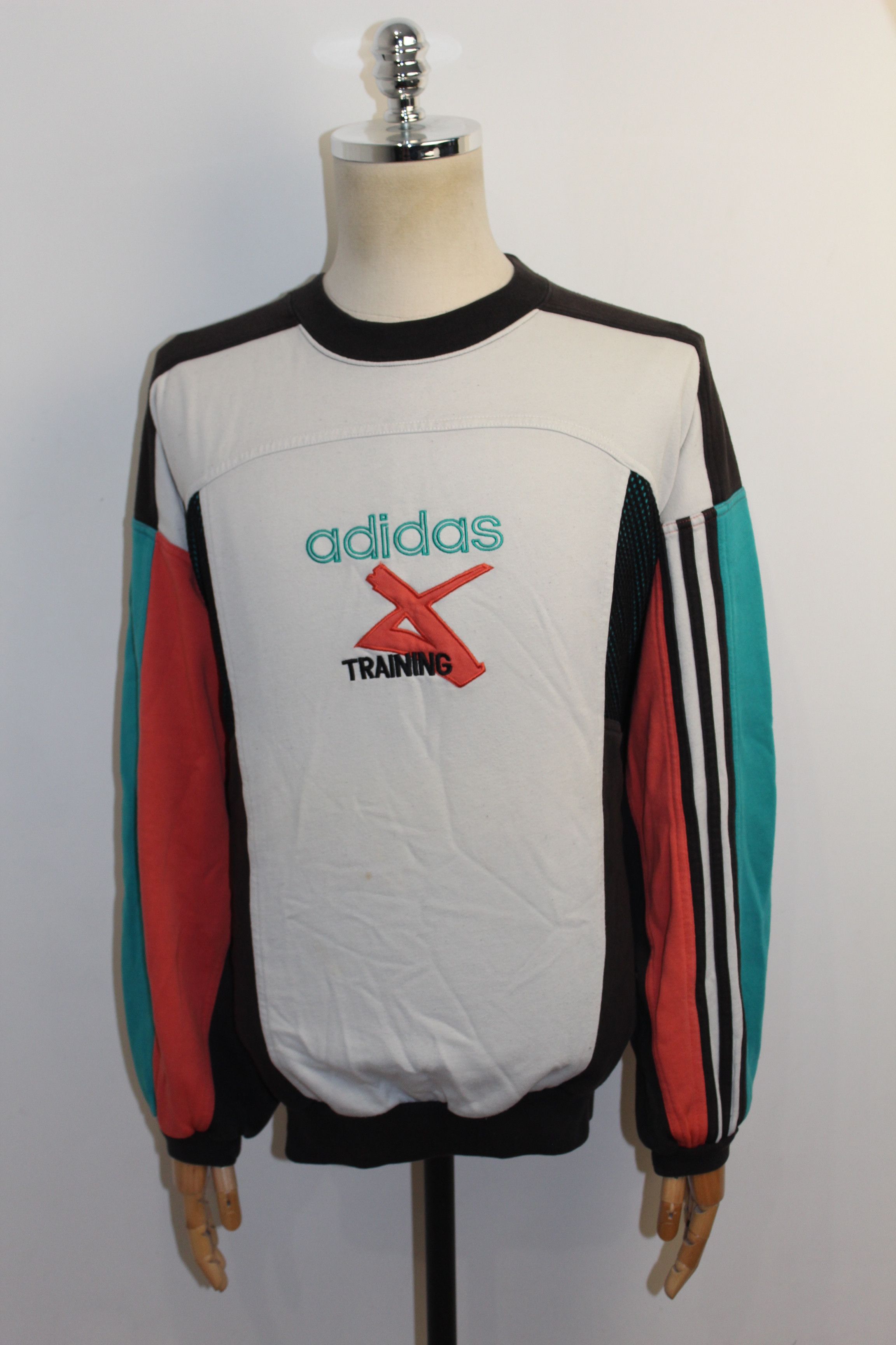Adidas × Sportswear × Vintage Men's Adidas Training Vintage Sweatshirt ...