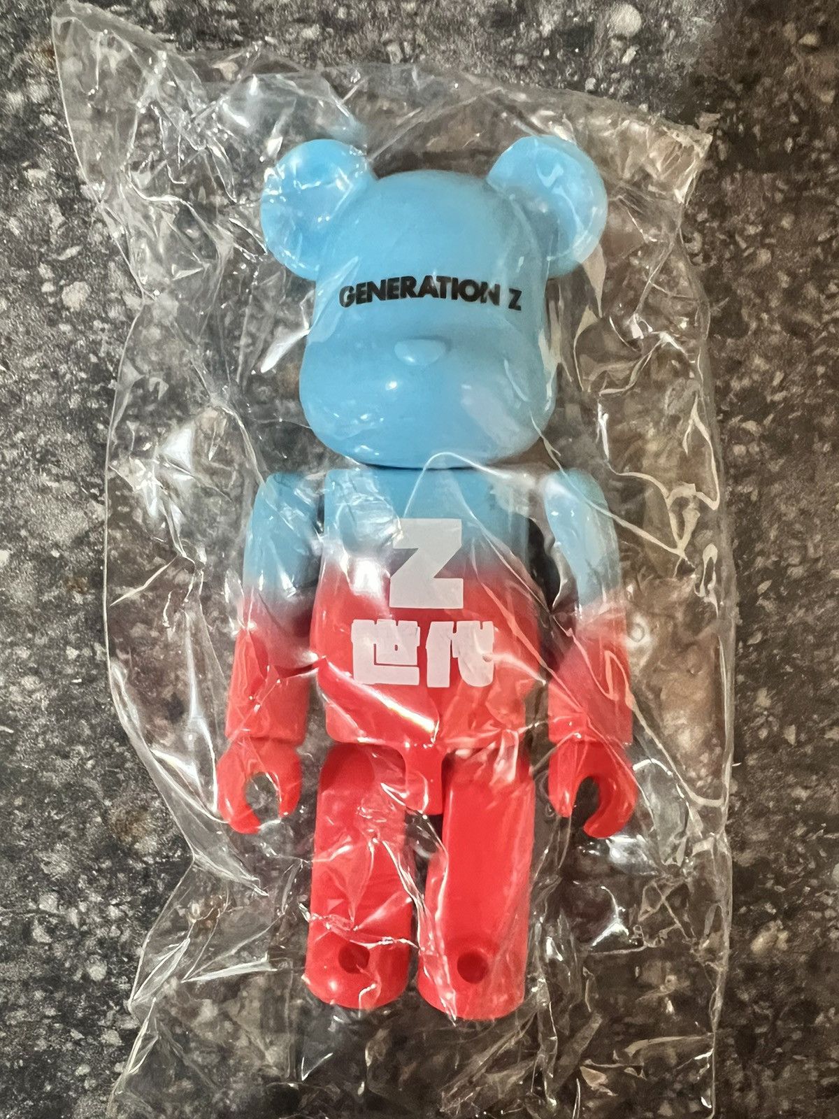 Medicom Bearbrick BearBrick series 47 secret rare generation z 100% ...