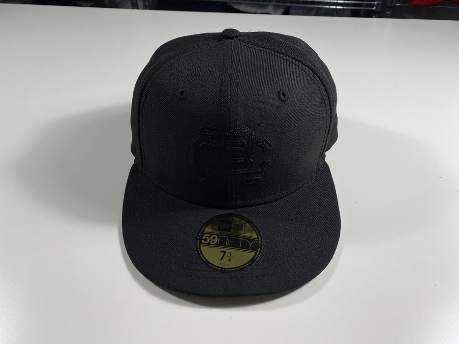 Reigning Champ New Era x Reigning Champ 7 1/4 logo fitted hat black ...