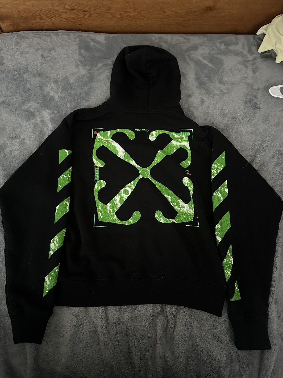 Off-White Off White Moon Cam Arrow Zip | Grailed