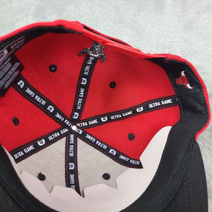 New Era Chicago Bulls Ultra Game Red And Black Snapback Hat OSFM | Grailed