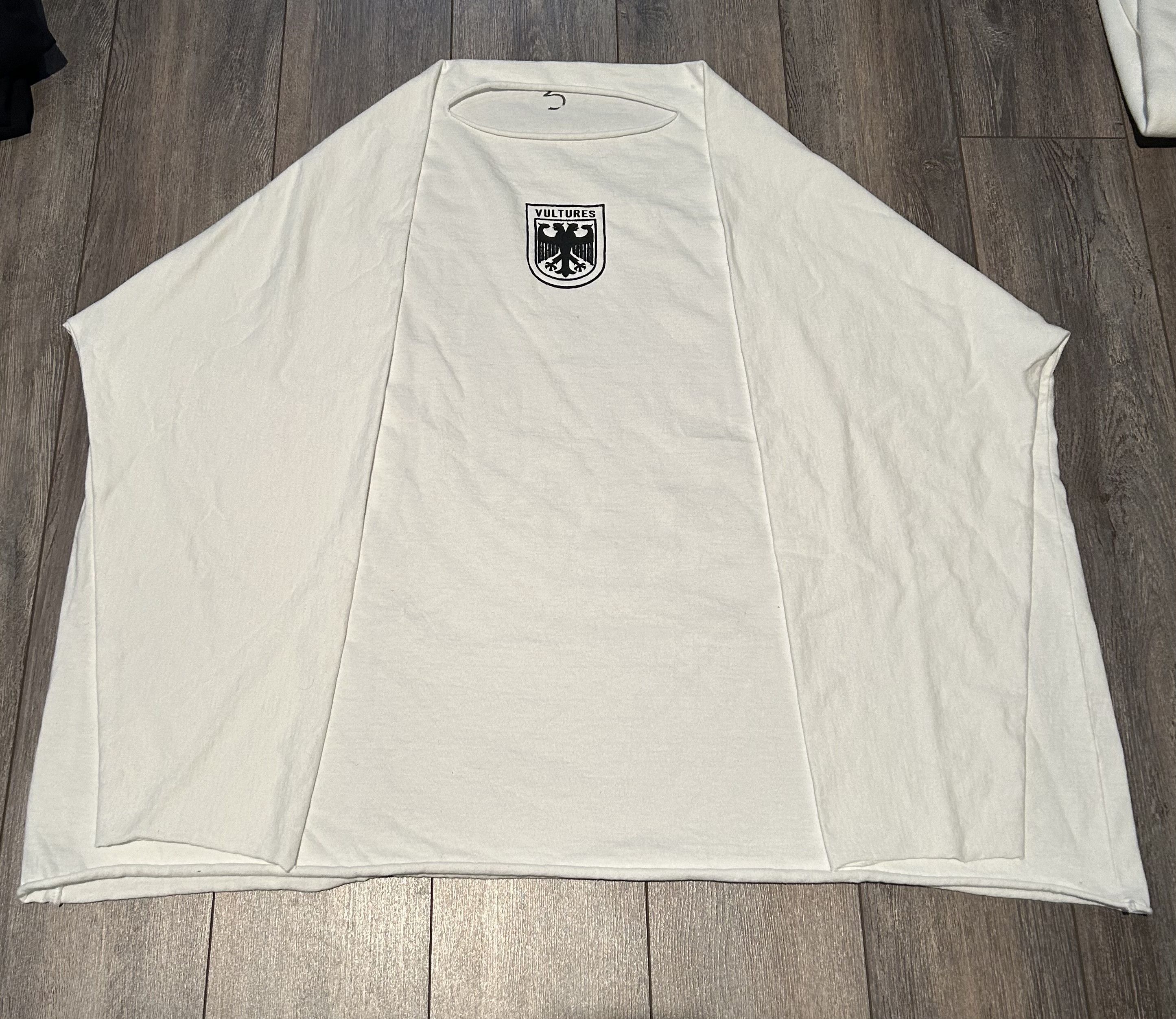 Kanye West × Yeezy Season Vultures Rave Kanye West Yeezy Merch Size 1-3 ...