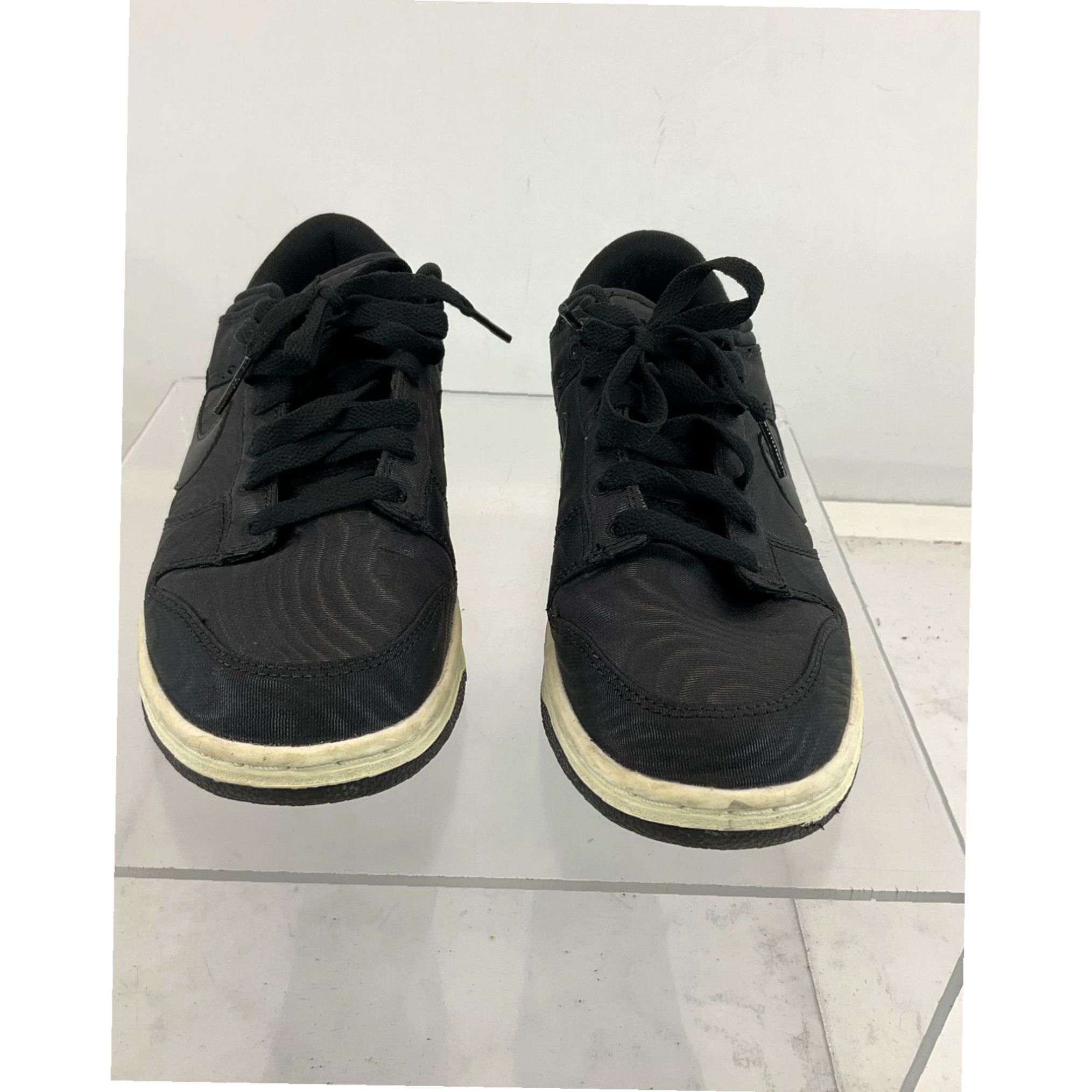 Nike Luxurious Black Canvas Upper Nike Dunk Low Lace Up Sneakers in ...