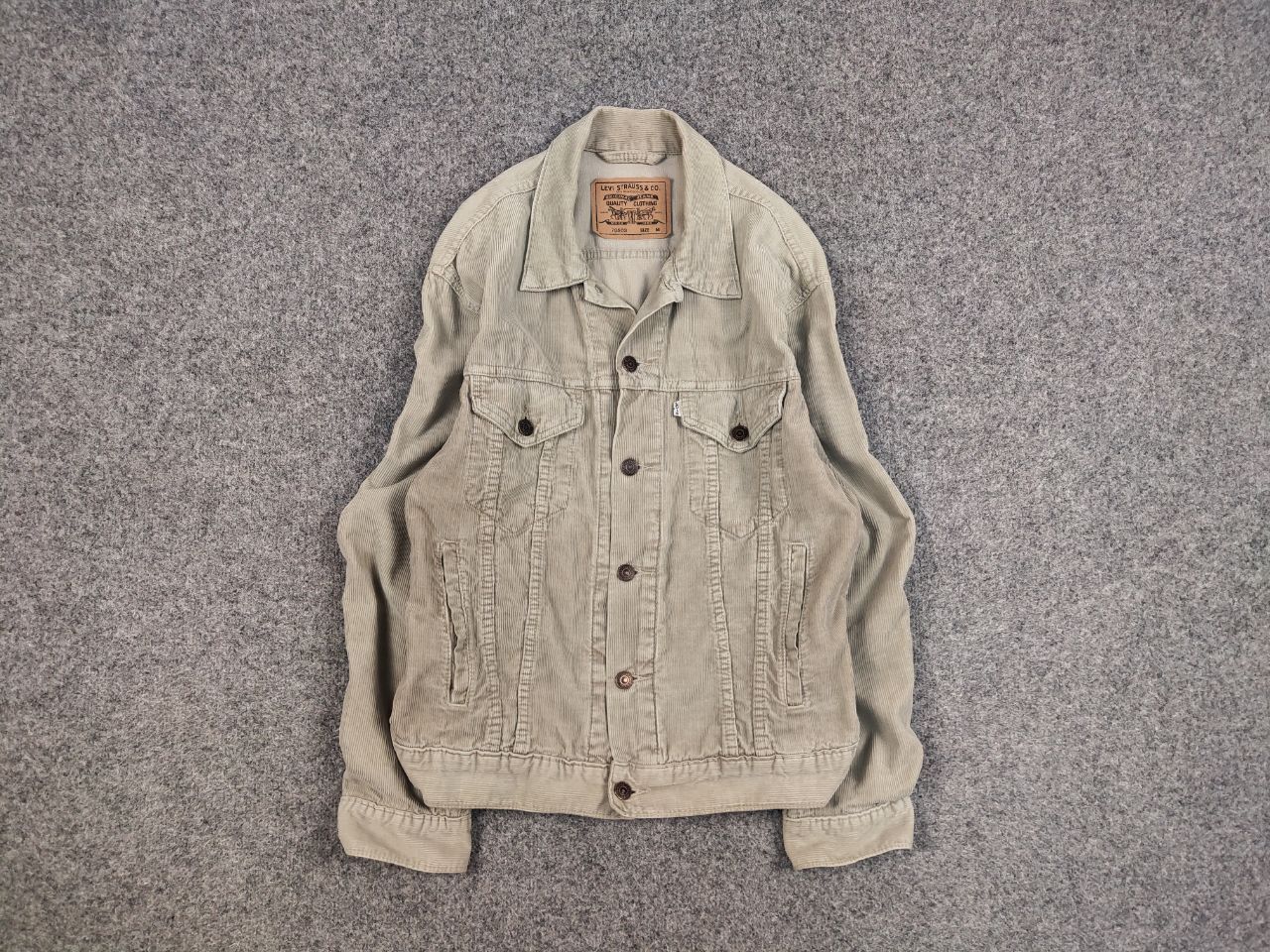 Vintage Vintage 90's Levis 70503 Corduroy Beige Trucker Jacket | Grailed