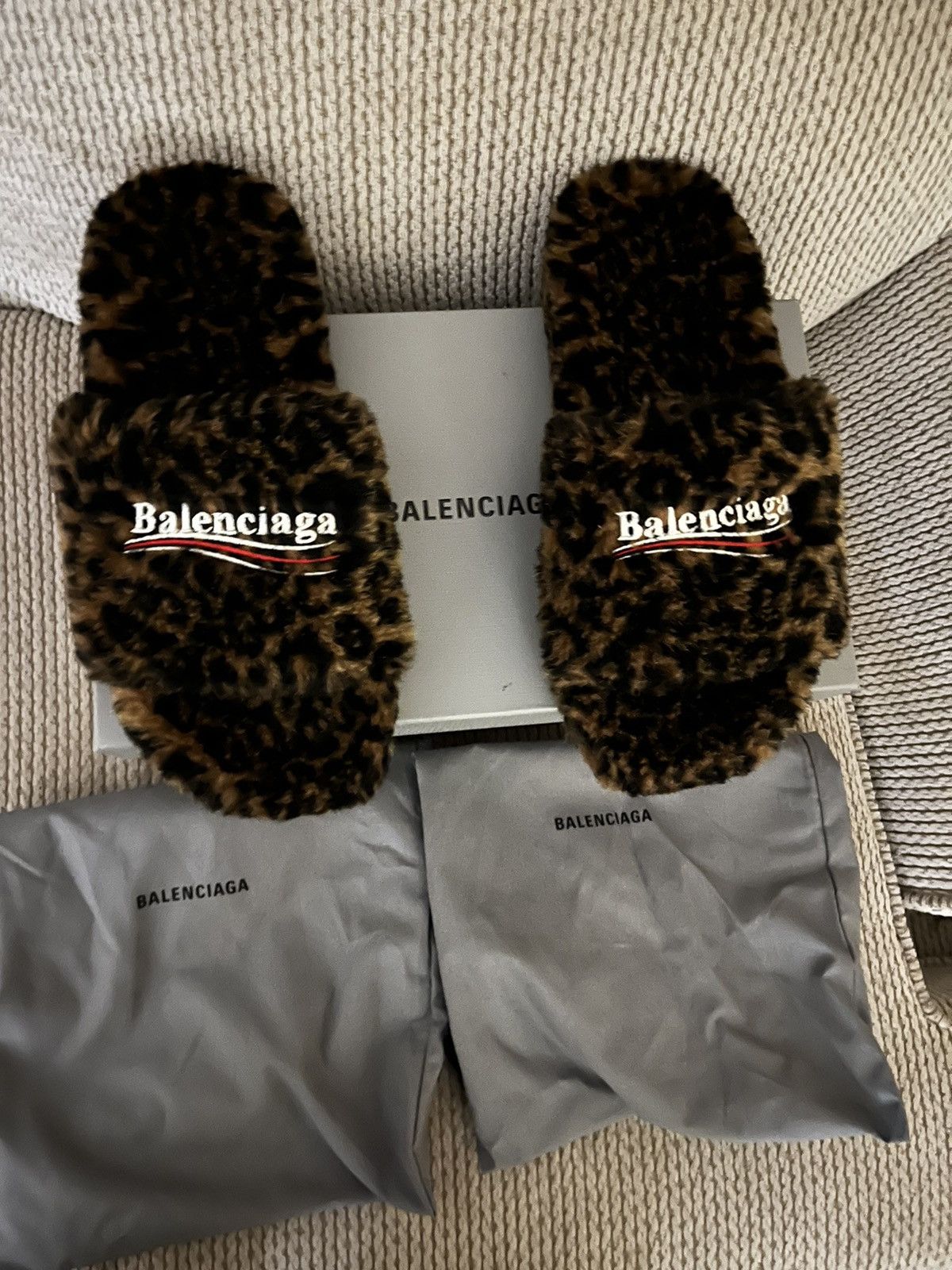 Balenciaga Balenciaga Furry slide Leopard | Grailed