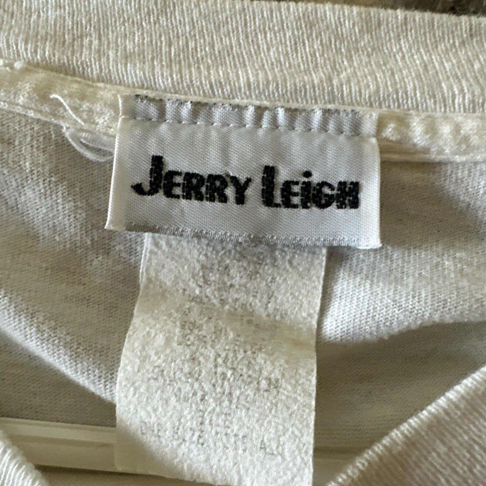 Other Vintage 1990s Jerry Leigh Looney Tunes T Shirt Size XL | Grailed