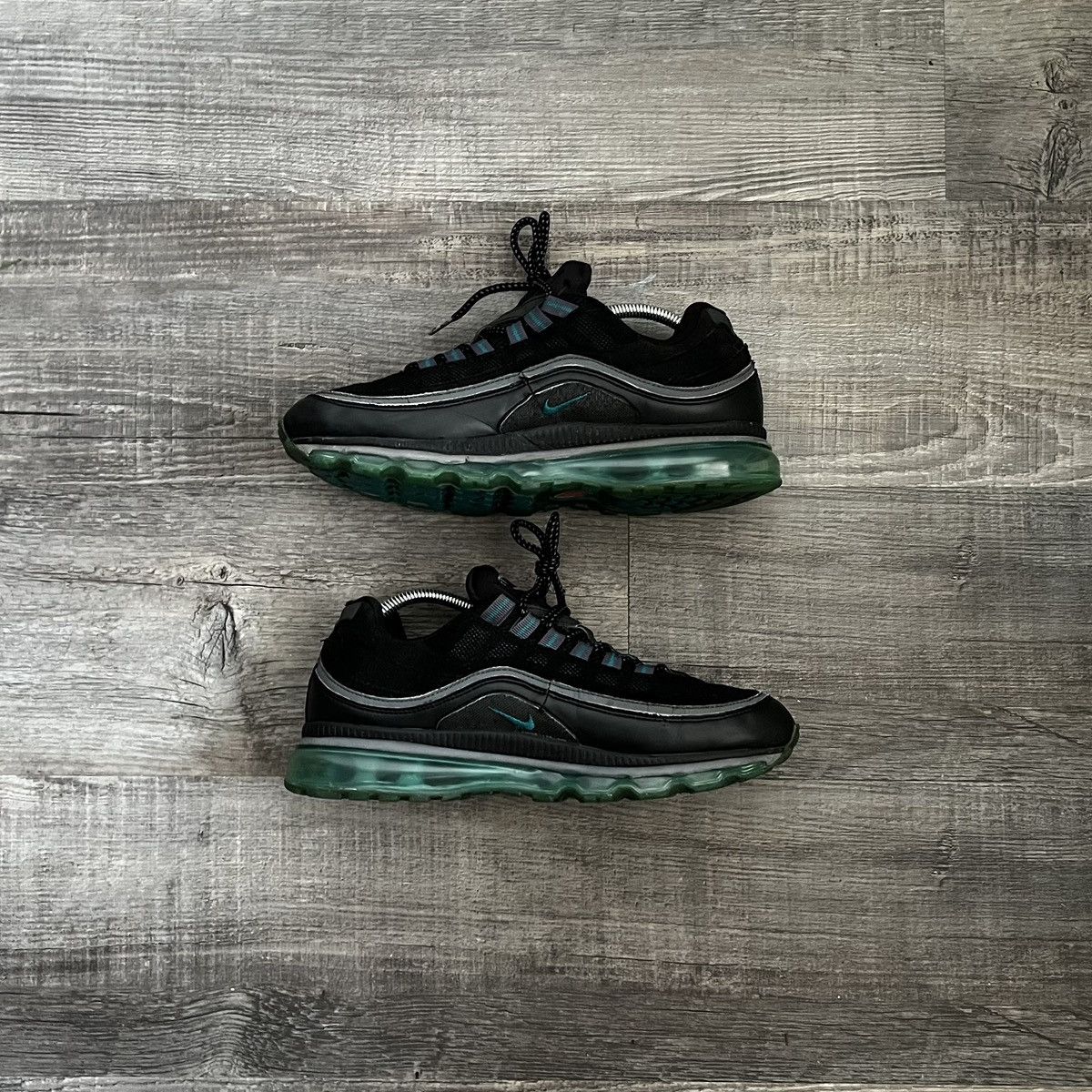 Nike NIKE • Air Max 24-7 "2011 Freshwater" (8.5M) | Grailed