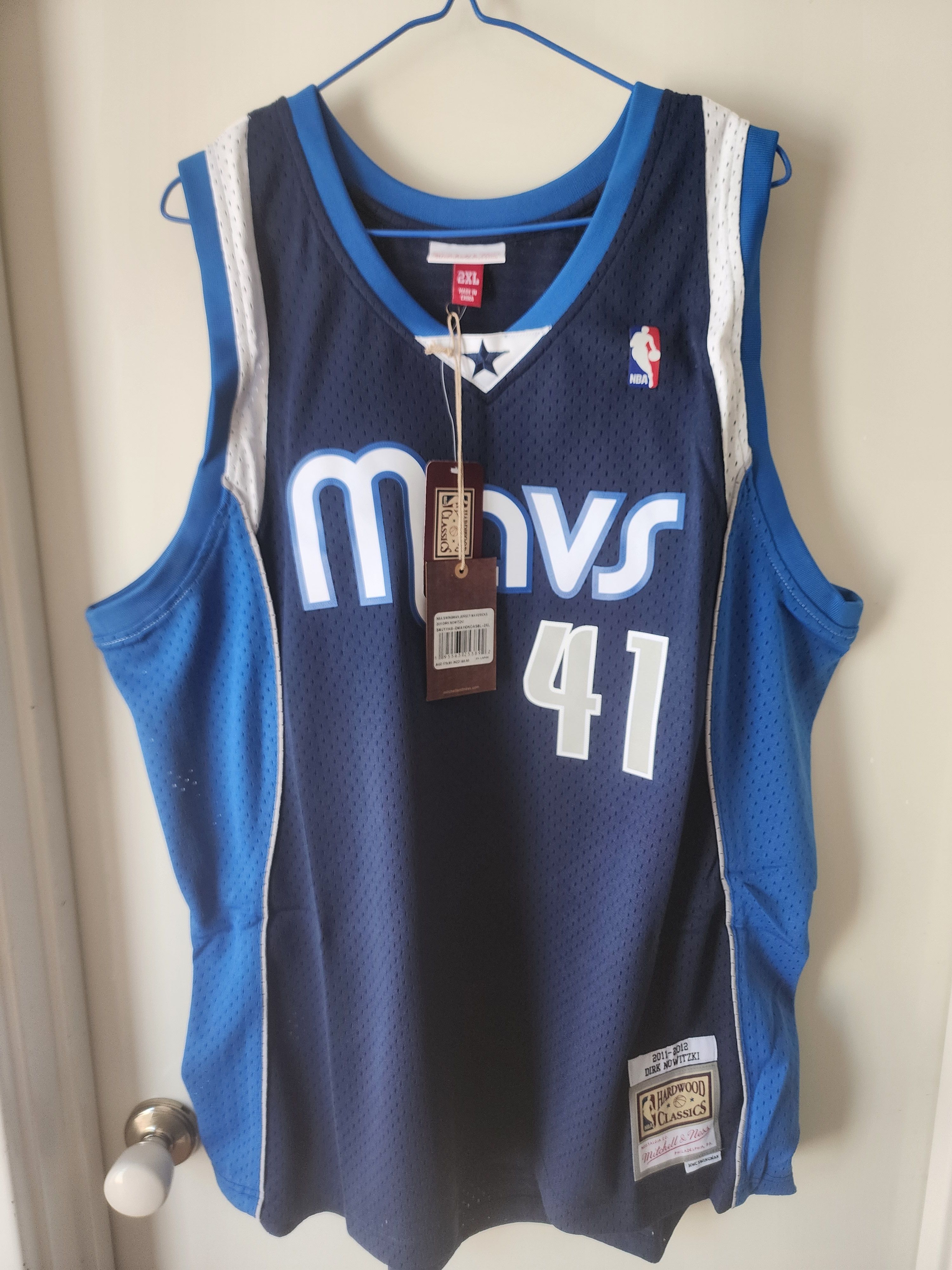 Mitchell & Ness Dirk Nowitzki Dallas Mavericks '10-'11 Away M&N NBA ...