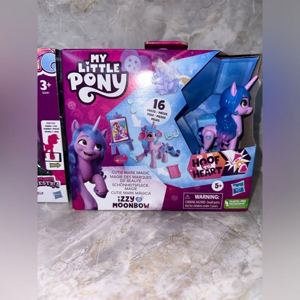 Designer My Little Pony iZZY MOONBOW Mark Magic Pony Figure NEW BOX ...