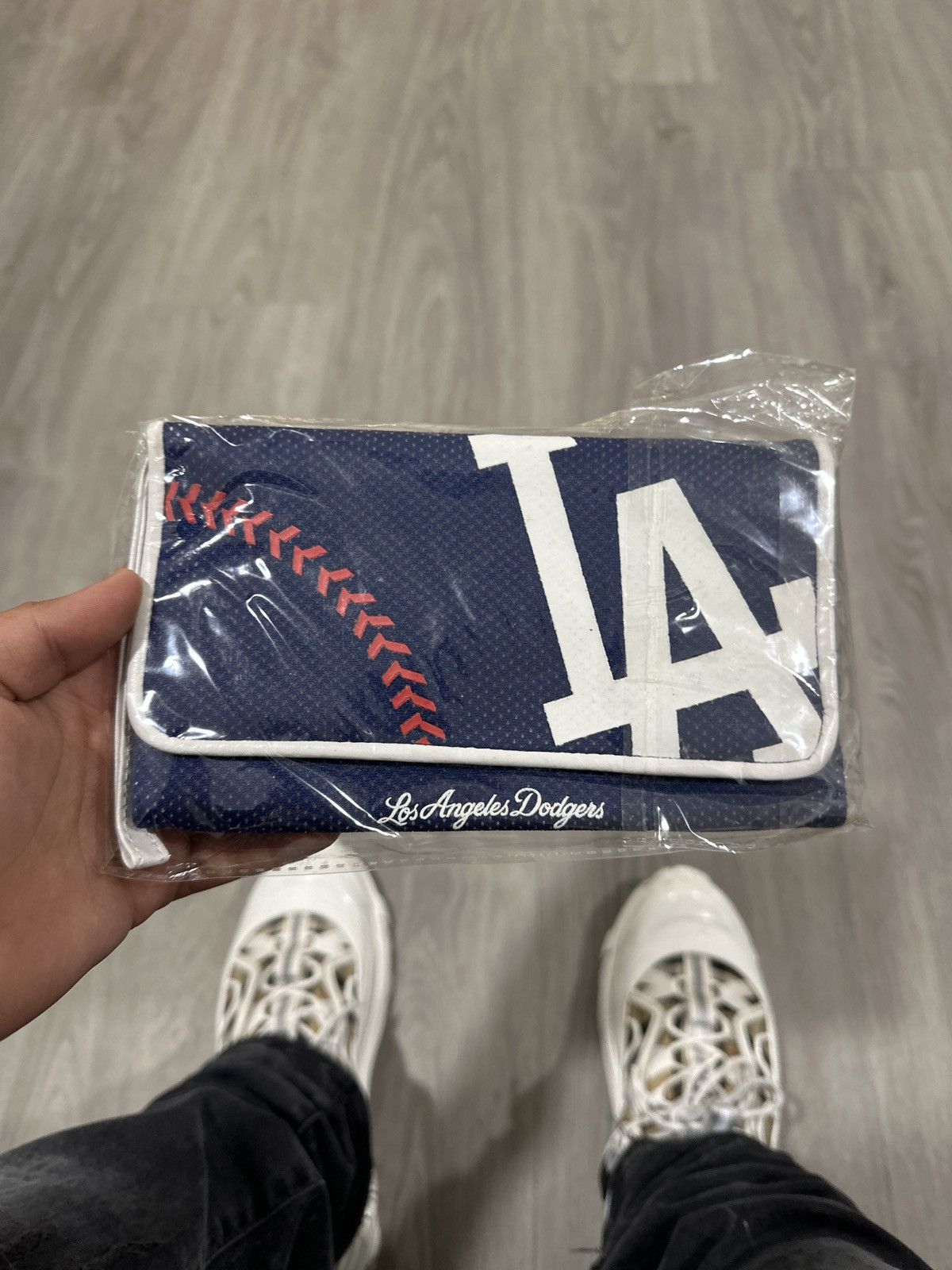La Dodgers × Los Angeles Dodgers × MLB LA dodgers wallet | Grailed
